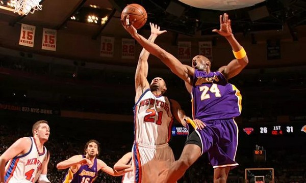 Basketball top5 - 影/11年前的今天！KOBE用61分征服紐約 打破MJ記錄全場瘋喊：MVP