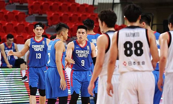 Basketball top5 - 中華男籃亞洲盃慘敗日本！中國球迷竟發文：看到他們被爆打很開心