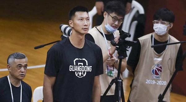 Basketball Top5 北京、廣東今晚殊死戰!易建聯確定復出 周儀翔成北京贏球不安定因素