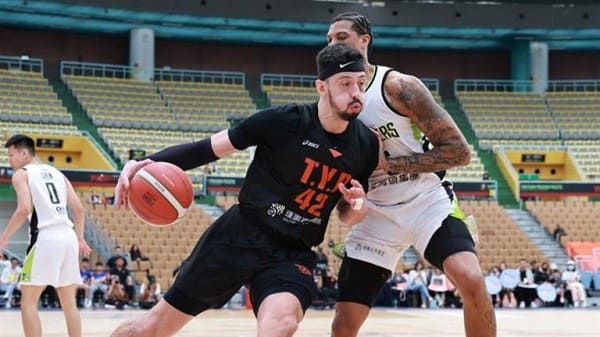 Basketball top5 - 影/夢想家被大逆轉是有人在搞？PLG球評曬誤判球直言：下半場吹判明顯對夢想家是不得利的